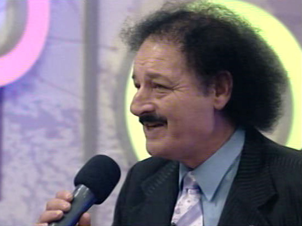 Alcides visitó Día Perfecto y se despidió cantando su clásico “Violeta ...