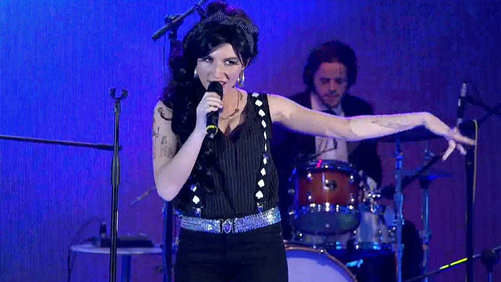 Amy Winehouse cantó "You know I'm no good" - Teledoce.com