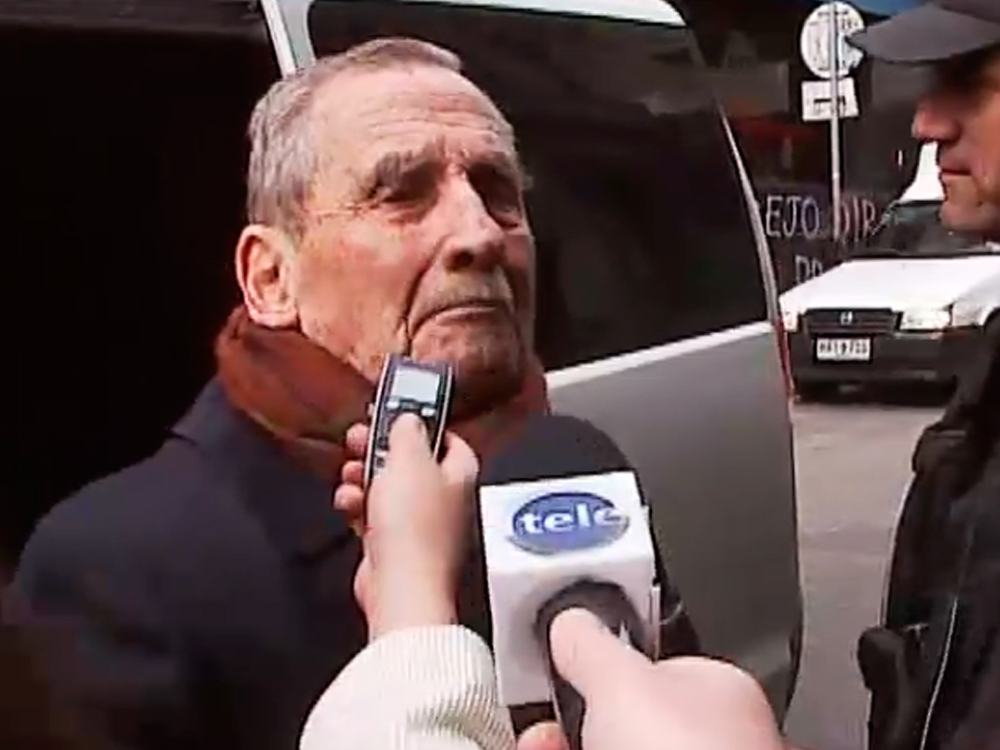 Gregorio Álvarez sufrió un ACV leve y está internado - Teledoce.com