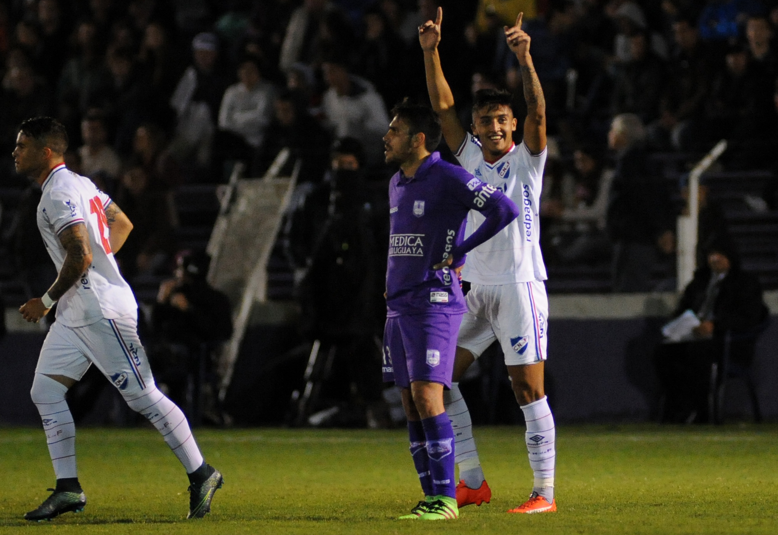 Nacional le ganó 4 a 2 a Defensor Sporting en el Franzini - Teledoce.com