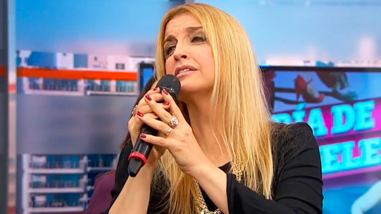 María de los Ángeles presenta su nuevo disco: "El tango y un Himno al ...