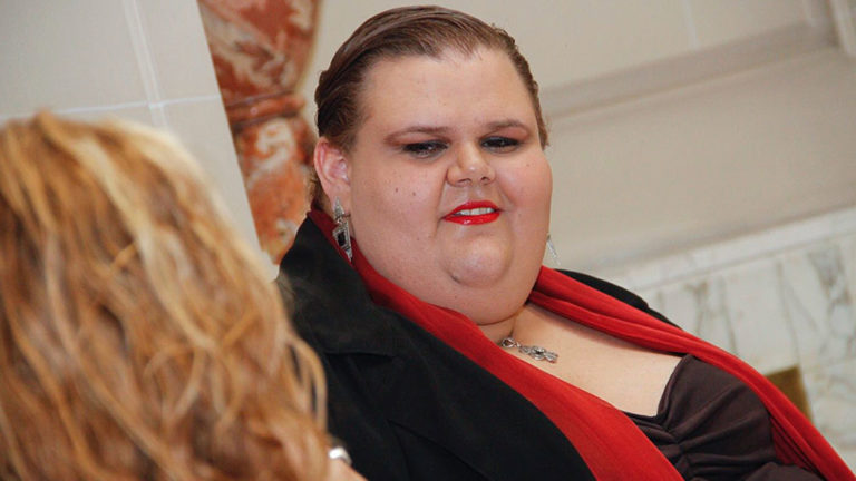 Michelle Suárez cumple prisión domiciliaria por falsificación de firmas ...