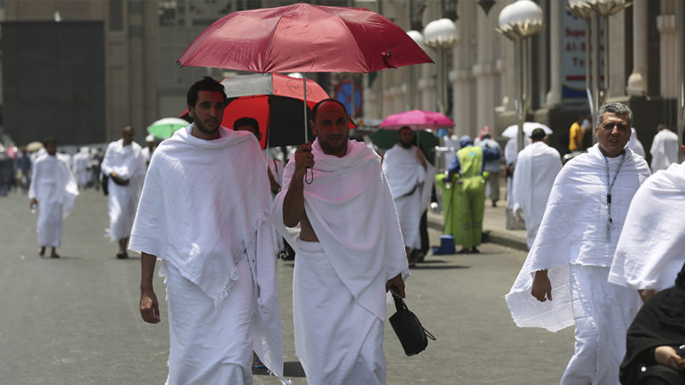 Más de dos millones de musulmanes comenzaron la tradicional peregrinación a La Meca - Teledoce.com