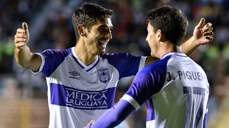 Defensor Sporting consiguió un histórico triunfo en la altura de ...