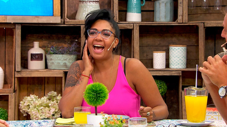 Yessy López: "El marido de Rosa Luna me regaló la mitad del título de ...