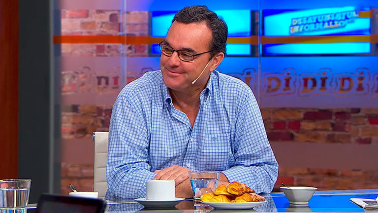 Pablo Bartol: "Los policías del PADO están en las esquinas mirando el celular y no hablan con ...