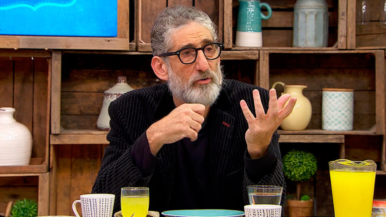 Claudio Invernizzi presenta el libro "La memoria obstinada de Puerto ...