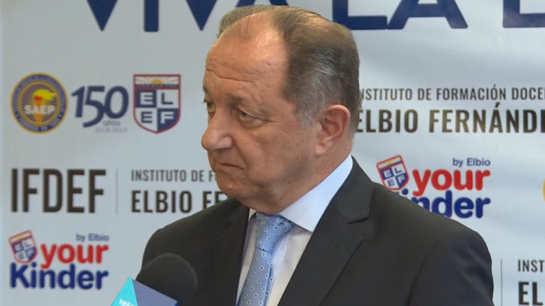 Escuela y Liceo Elbio Fernández celebra sus 150 años - Teledoce.com
