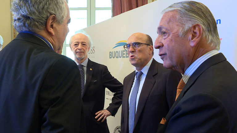 López Mena dijo que el Frente Amplio "ha hecho un excelente trabajo ...