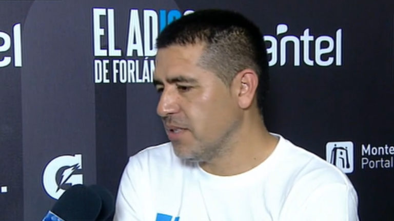 Juan Román Riquelme en la despedida de Forlán: "Jugar con él para mí ...