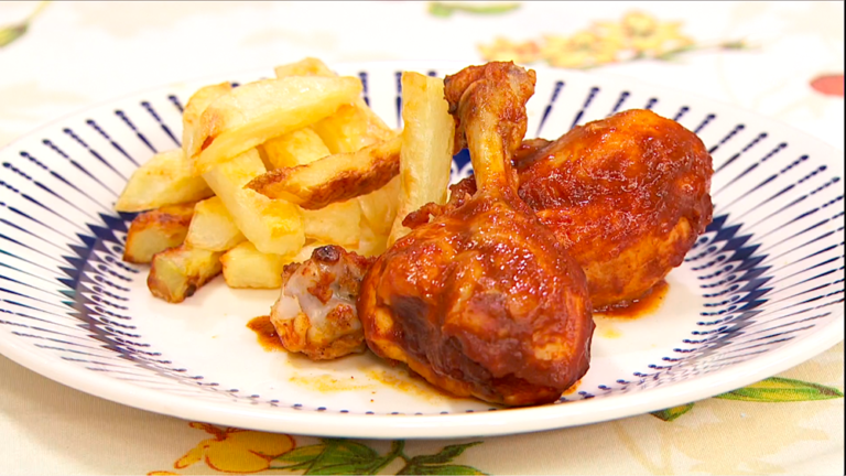 Muslos de pollo con salsa barbacoa casera - Teledoce.com