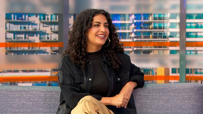 Julieta Rada: La artista pop que sigue conquistando - Teledoce.com