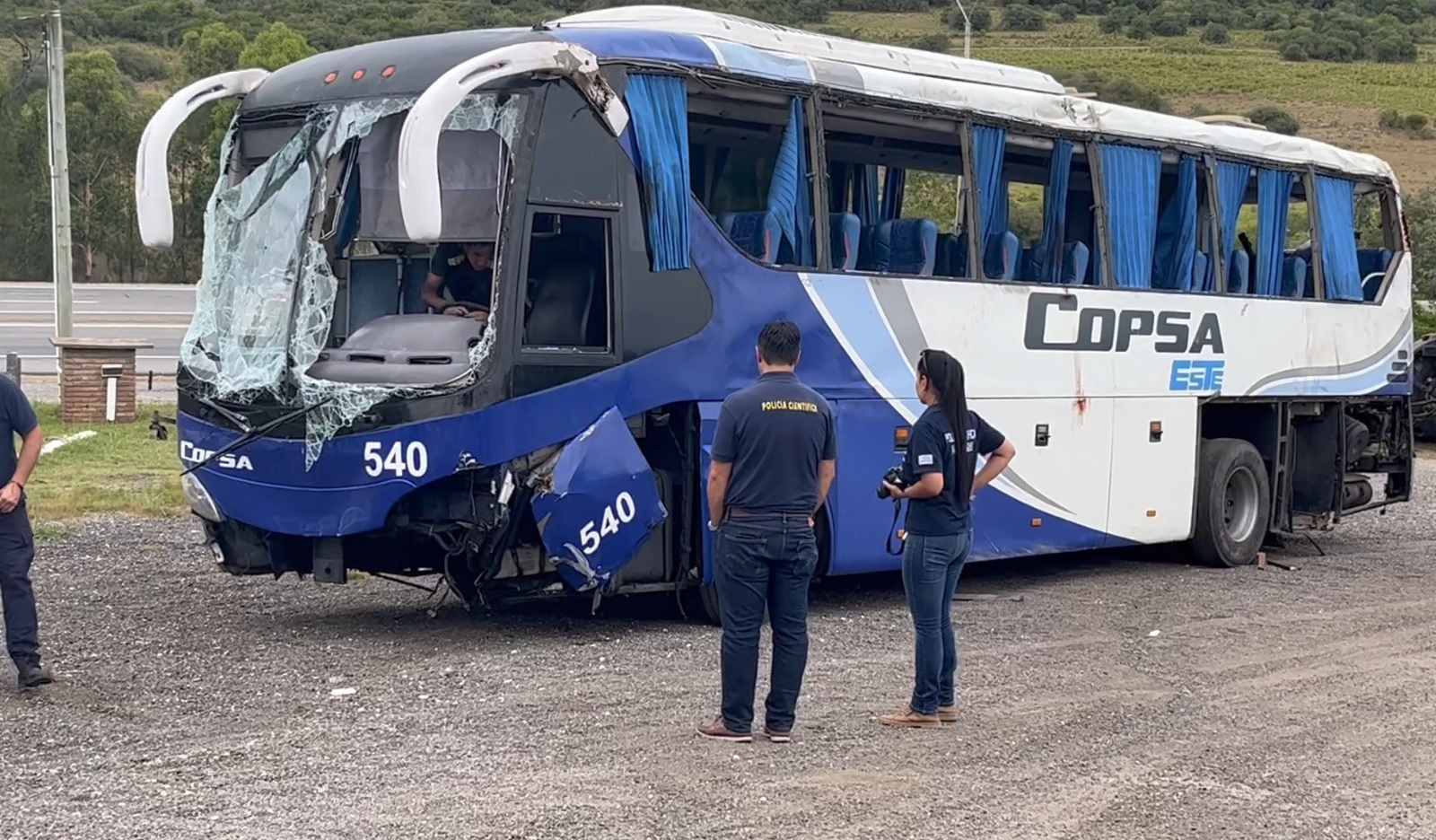 Policía Científica trabaja en el ómnibus de Copsa para determinar qué ...