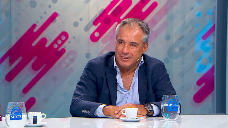 El cambio de autoridades en la Cámara de la Construcción - Teledoce.com