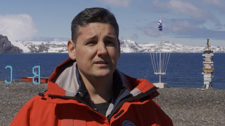 Informe especial: 40 años de la Base Artigas en la Antártida - Teledoce.com