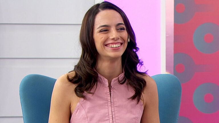 Celina Pereyra emociona con su voz en el Carnaval 2025 - Teledoce.com